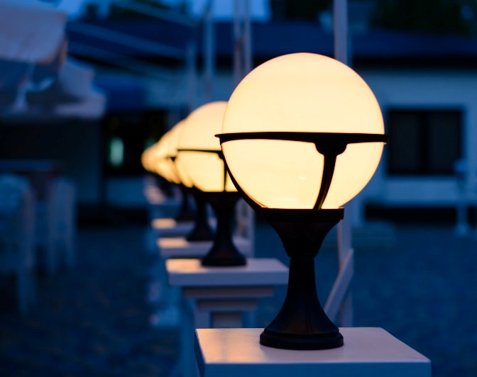 8 Types of Outdoor Lighting for Commercial Buildings